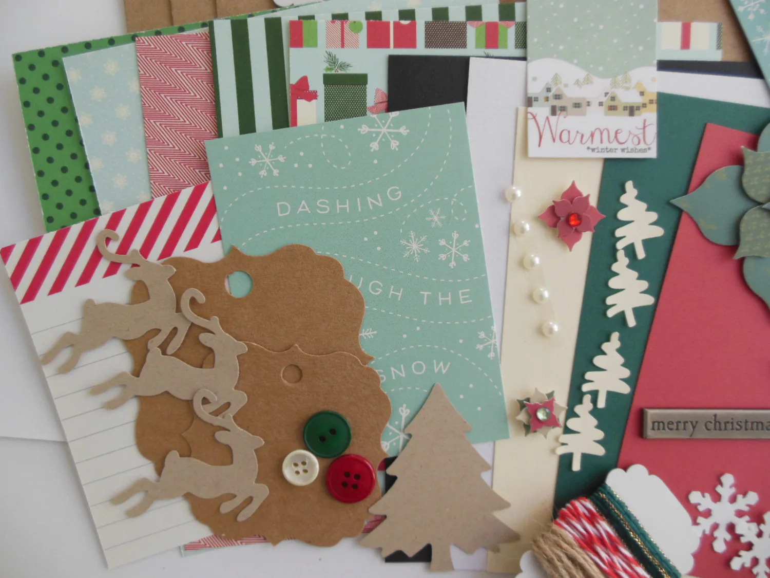 12 DIY Holiday Cards To Make Before Time Runs Out