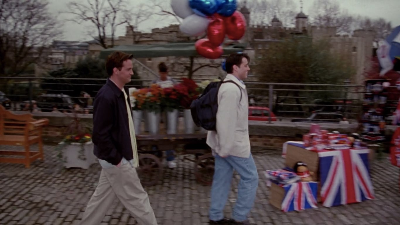 I Re-Enacted Joey & Chandler's Tour Of London In 'Friends' IRL, And ...