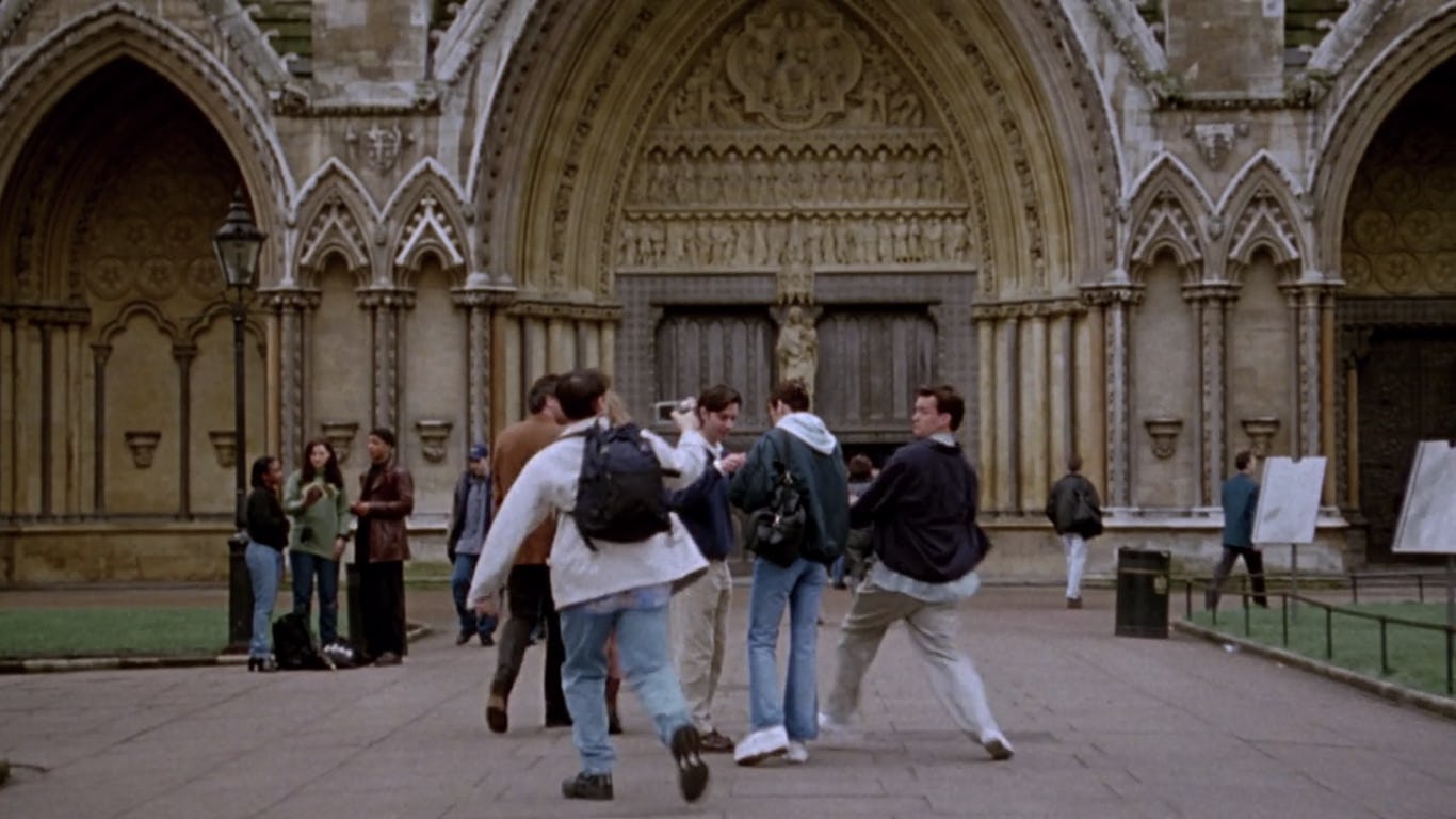 I Re-Enacted Joey & Chandler's Tour Of London In 'Friends' IRL, And ...