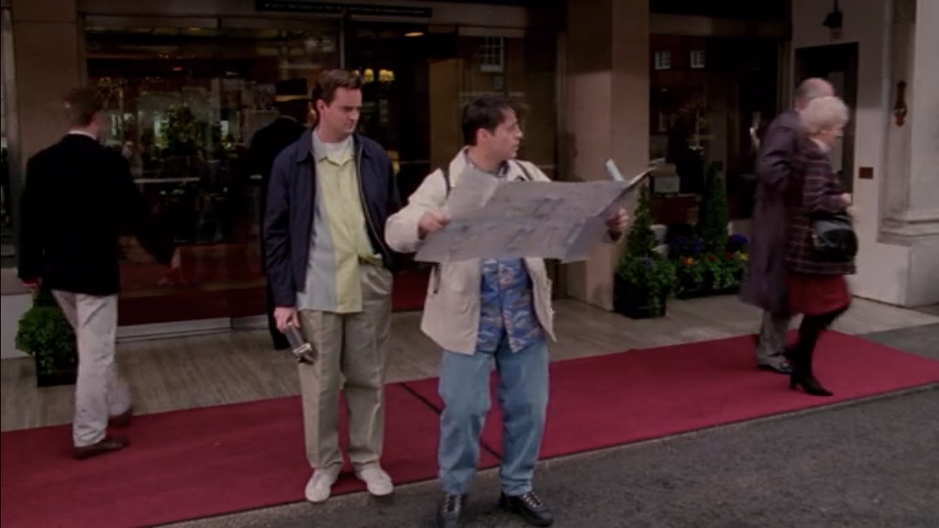 I Re-Enacted Joey & Chandler's Tour Of London In 'Friends' IRL, And ...