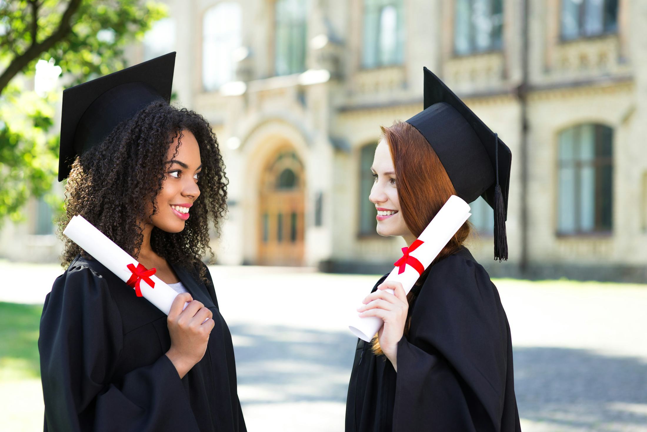 7 Graduation Photo Makeup Tips That'll Ensure You Love Your Pictures ...