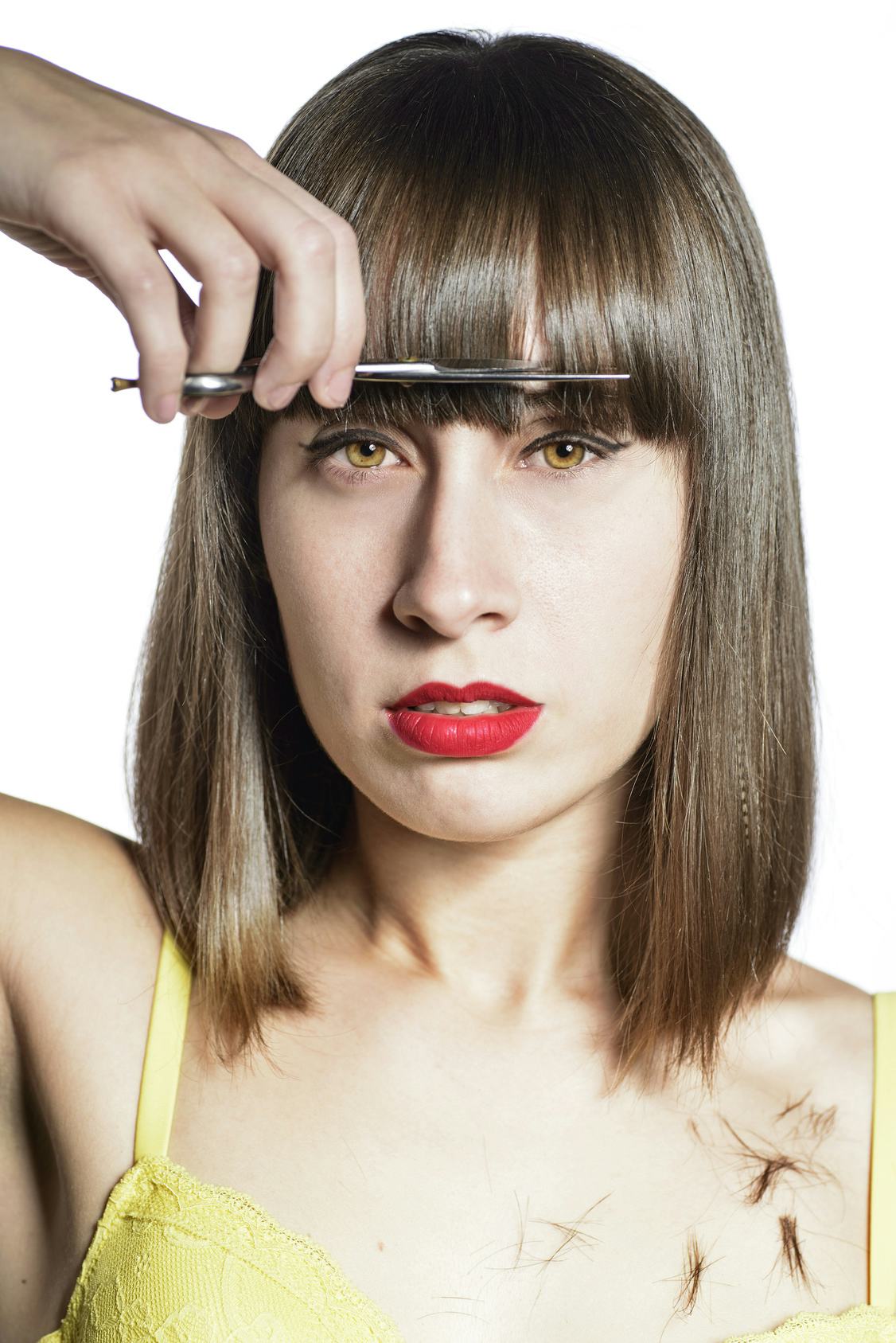 How To Cut Your Own Bangs Like A Professional Stylist (Without Ruining ...