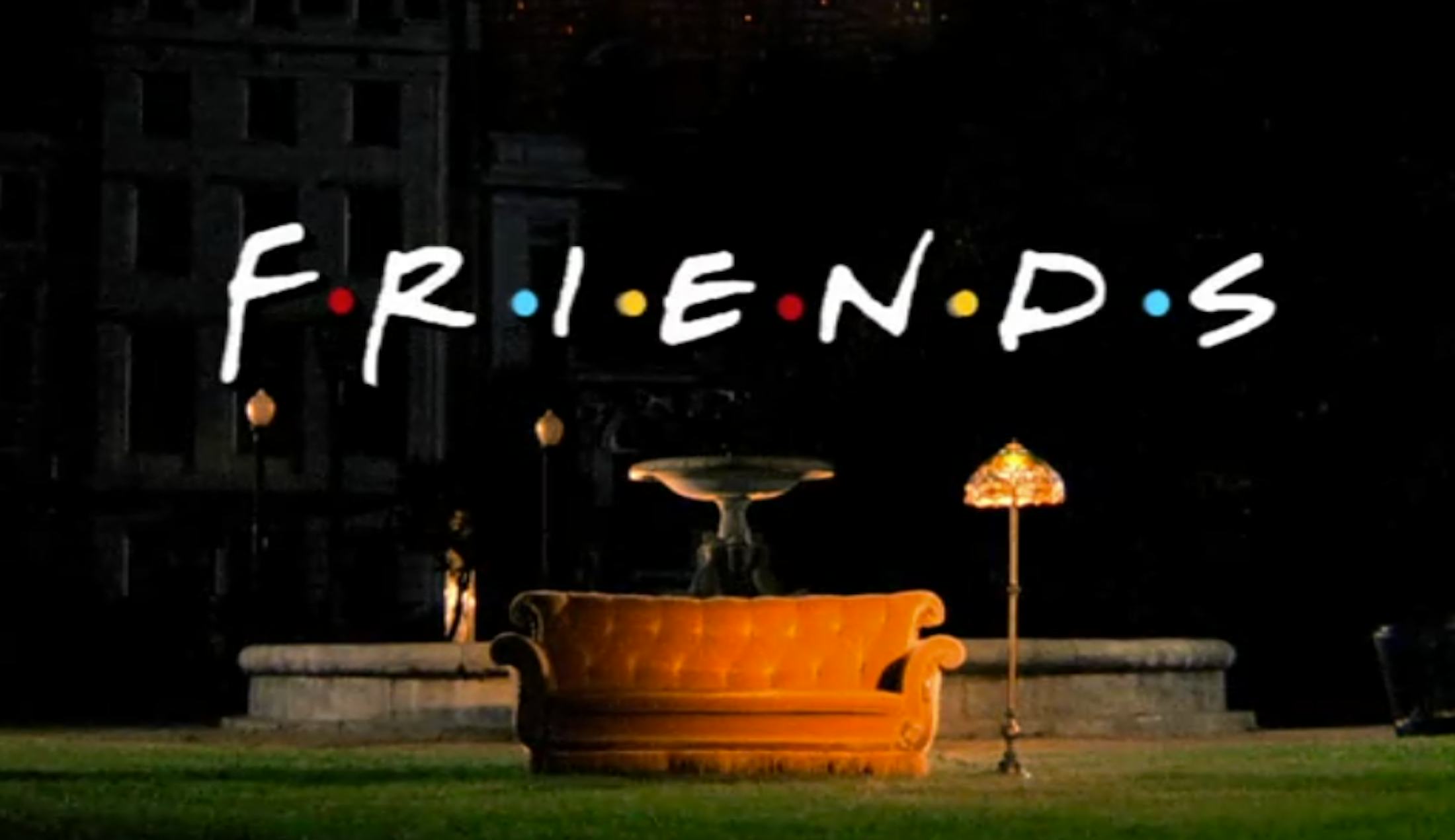 Comparing 'Friends' First Episode To The Unaired 'Friends' Pilot Script ...