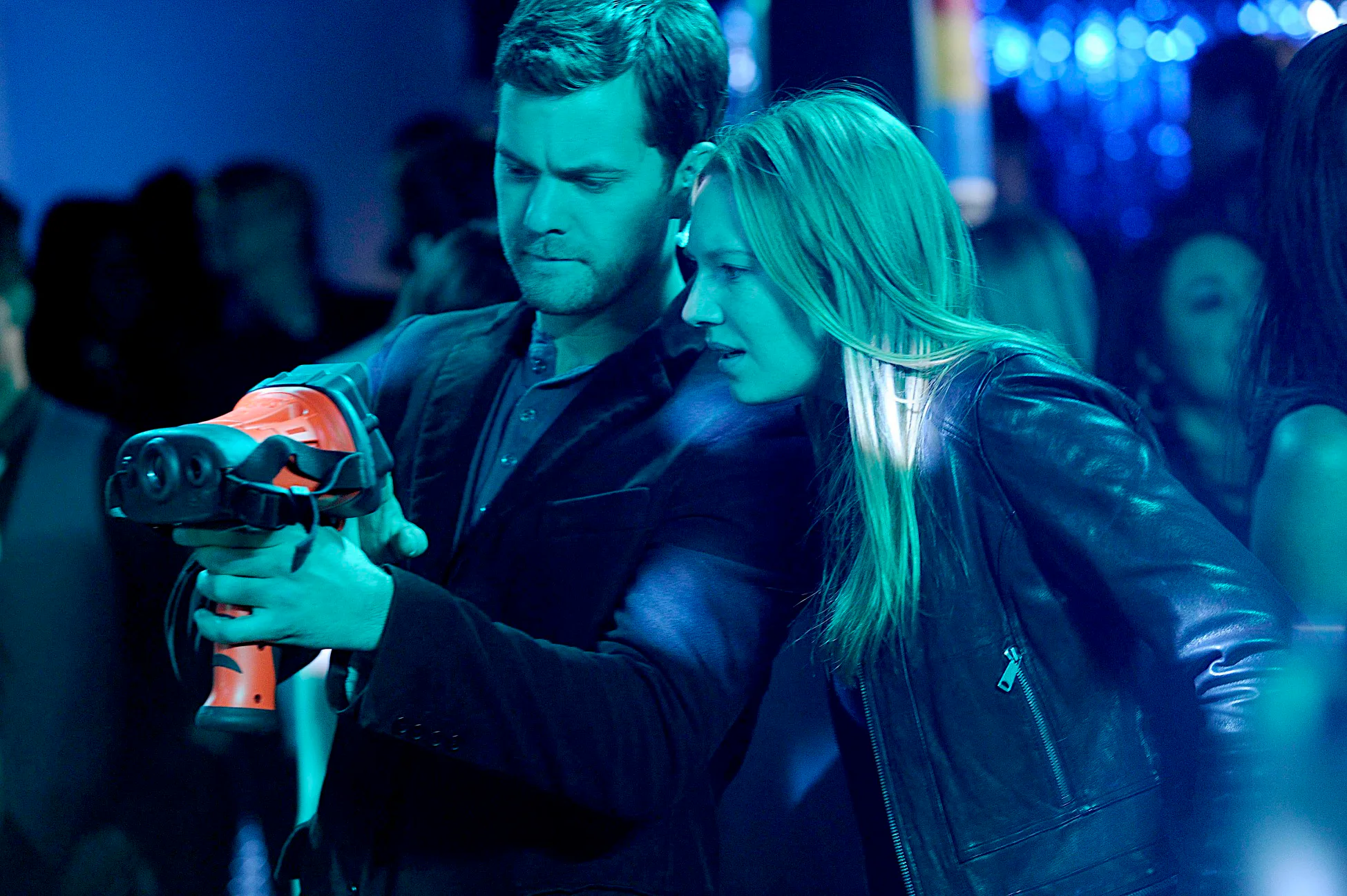 9 'Fringe' Episodes To Re-Watch On Halloween Because This Show Is ...