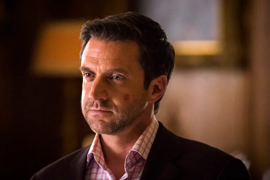 How Did Dr. Chilton Survive On 'Hannibal'? He Was Shot But Lived To ...