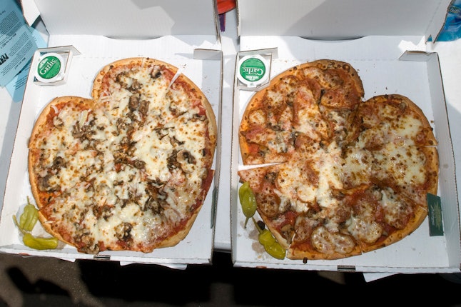 Memories Pizza, The Anti-LGBT Indiana Pizza Shop, Has Temporarily ...