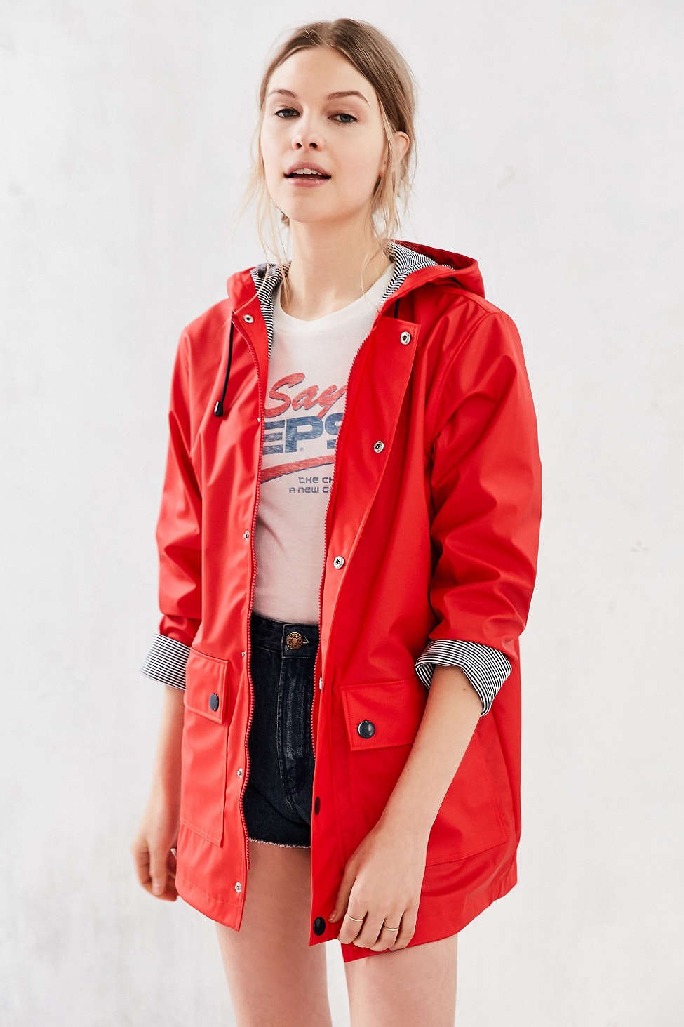 14 Stylish Raincoats For 2016's Dreariest Days — PHOTOS