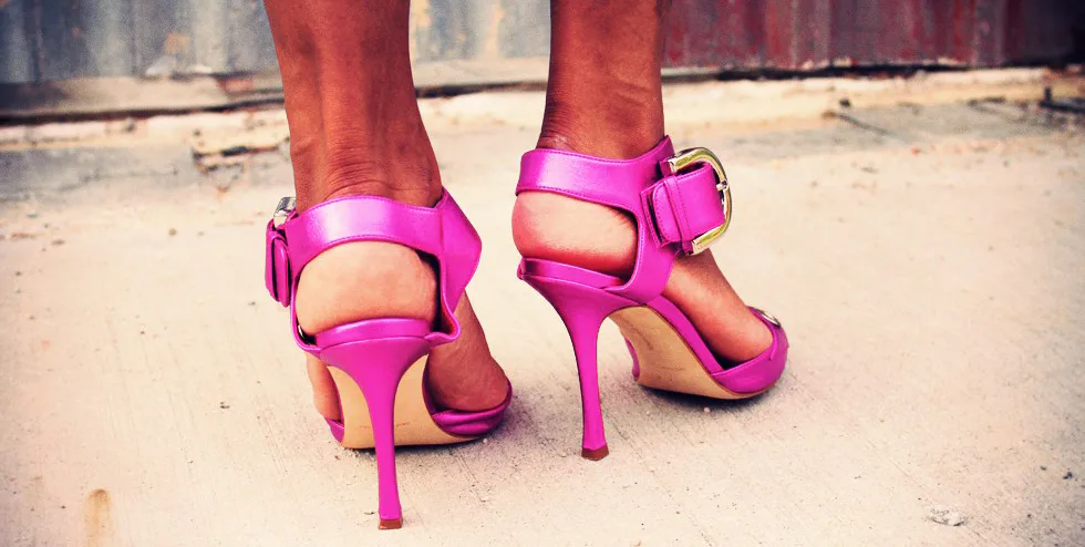 6 Reasons To Love Big Feet, Even If They Occasionally Make Shoe ...