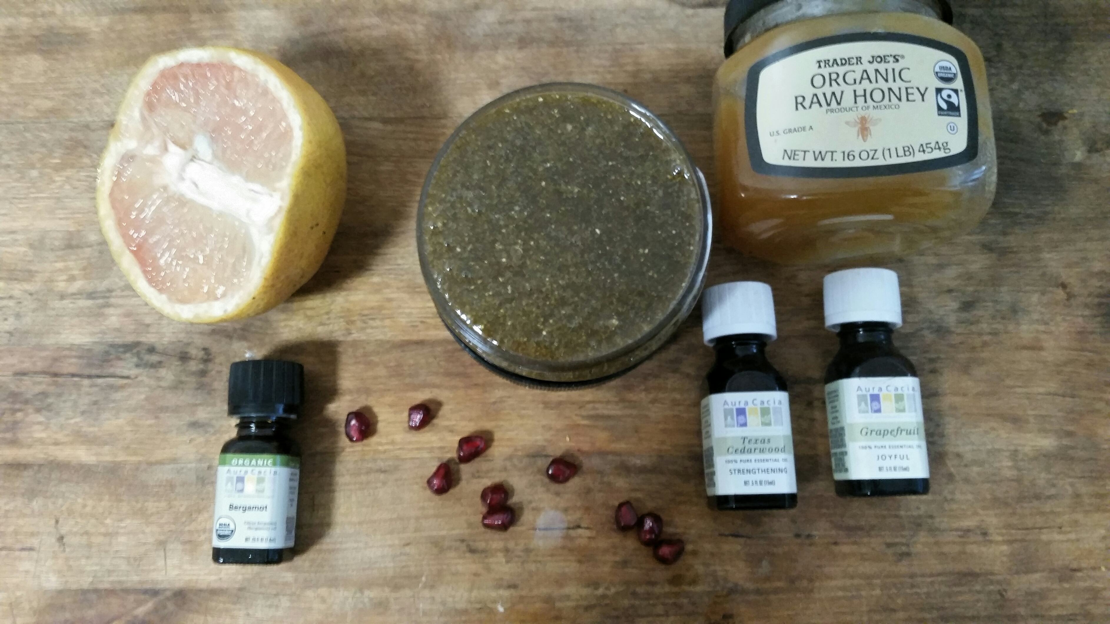 How To Use Cornmeal For Skin In DIY Bath Bombs, Face Mask, & More — PHOTOS