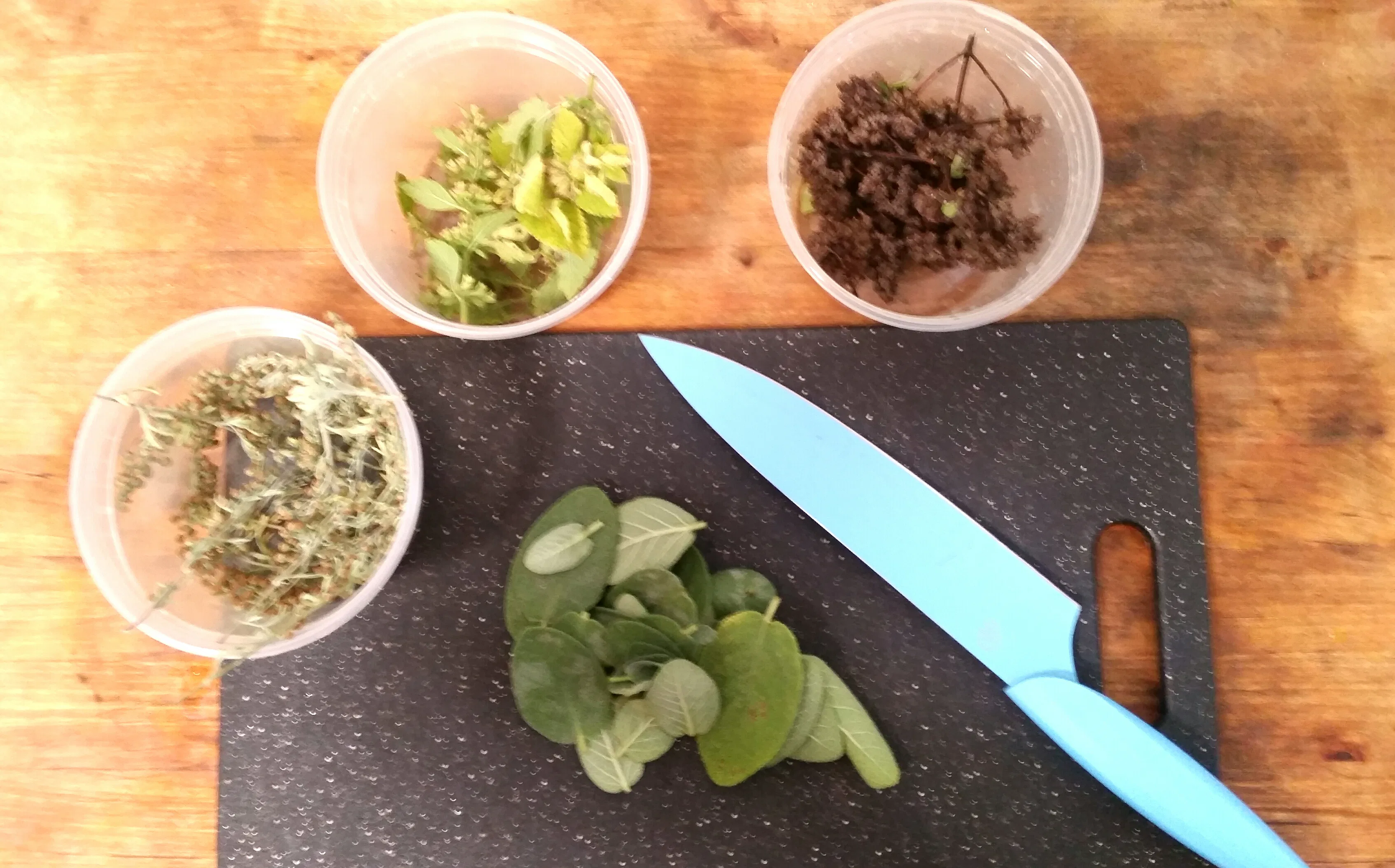 How To Make Herbal Infusions For Beauty Recipes In Your Own Kitchen ...