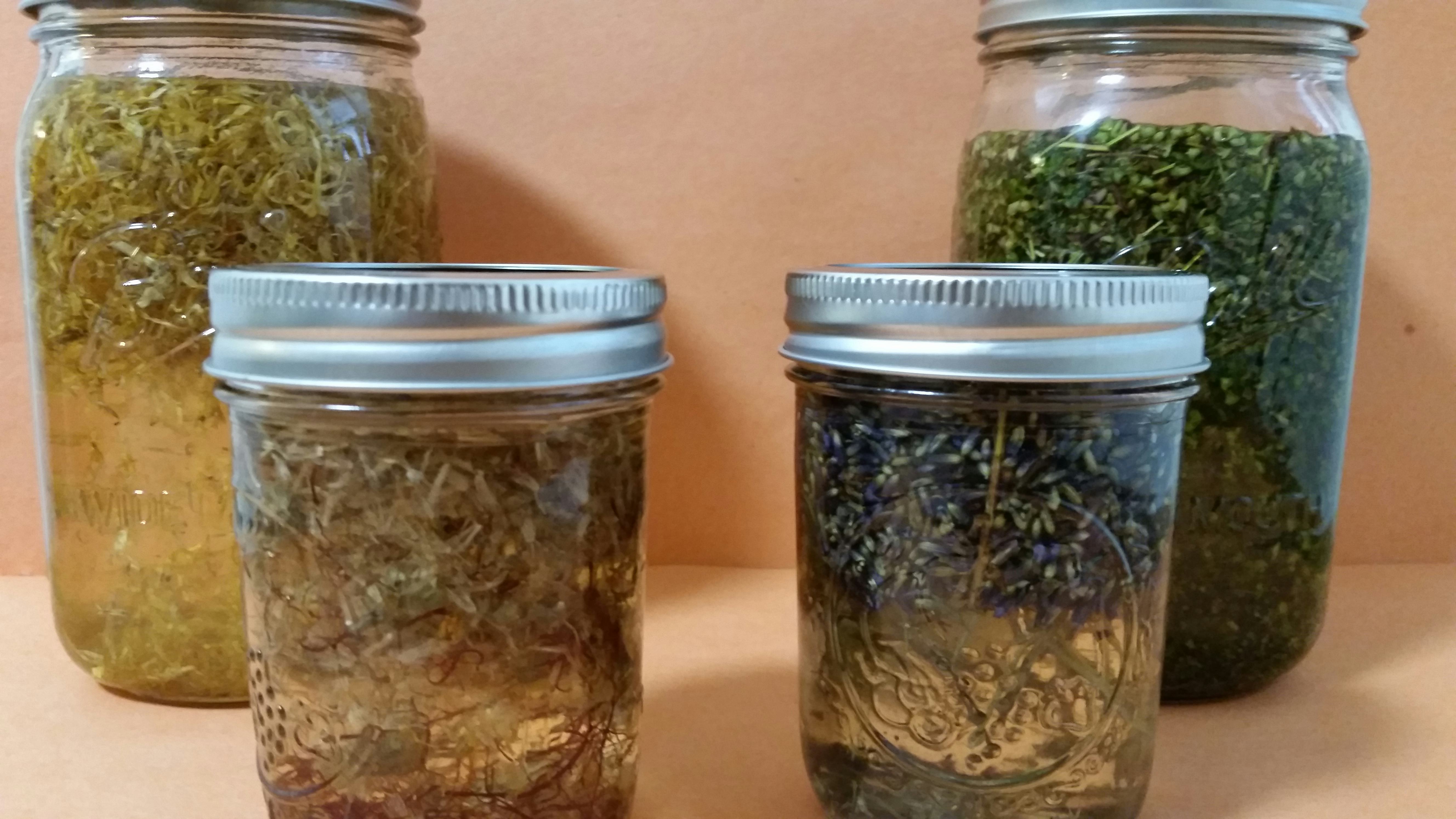How To Make Herbal Infusions For Beauty Recipes In Your Own Kitchen ...
