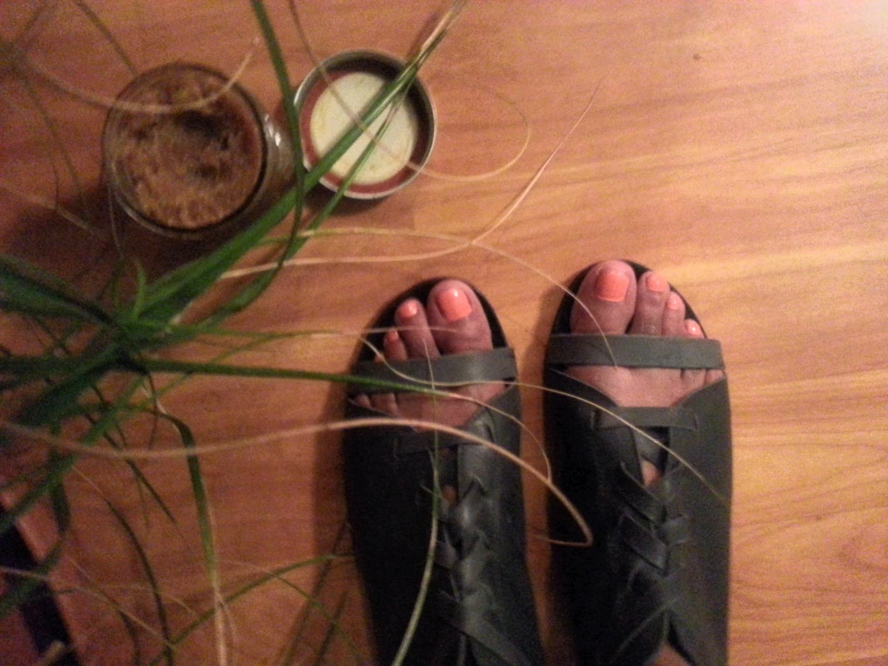 Homemade Foot Scrub Recipes That'll Get Your Feet Sandal-Ready With All ...