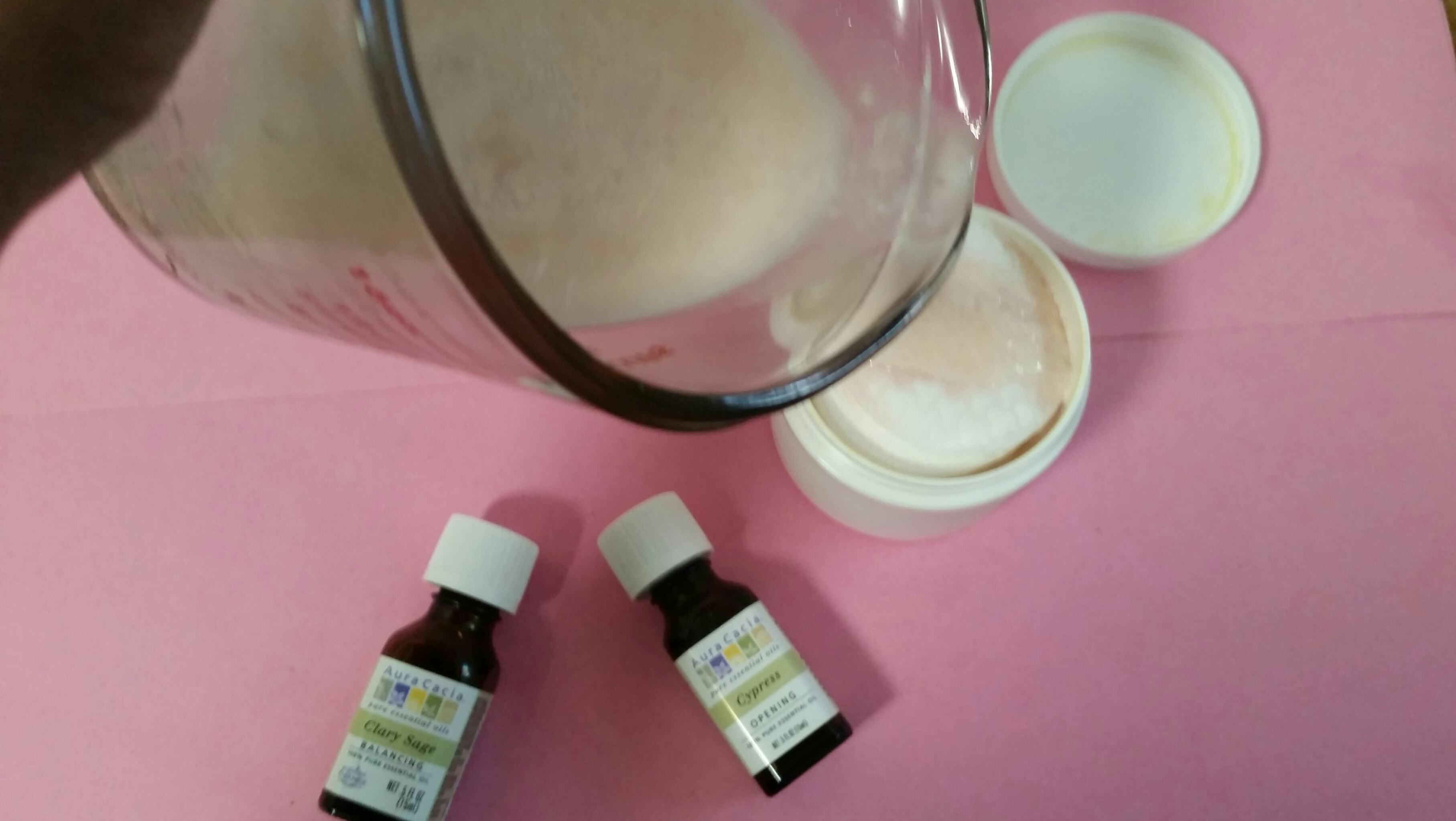 These DIY Makeup Remover Pads Make Taking Your Mascara Off A Breeze