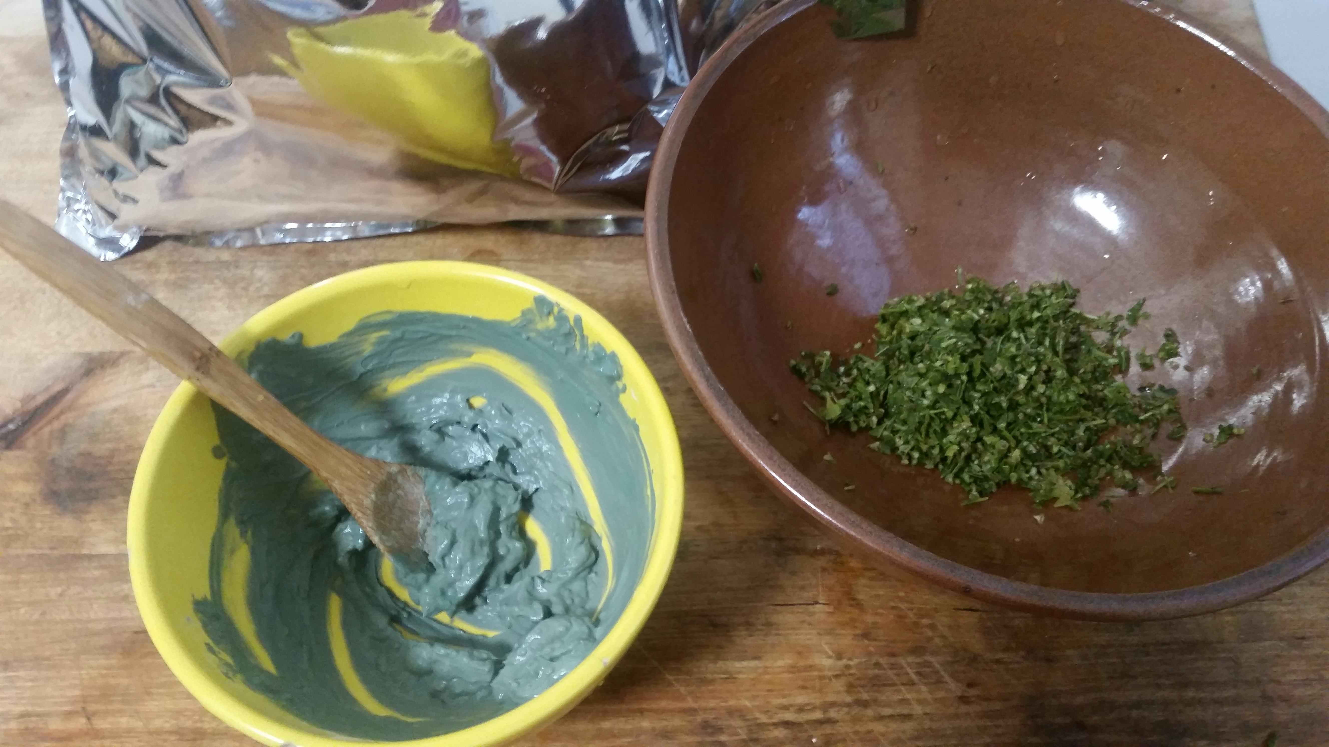 How To Use Skullcap Leaves For All Sorts Of Natural Beauty Treatments