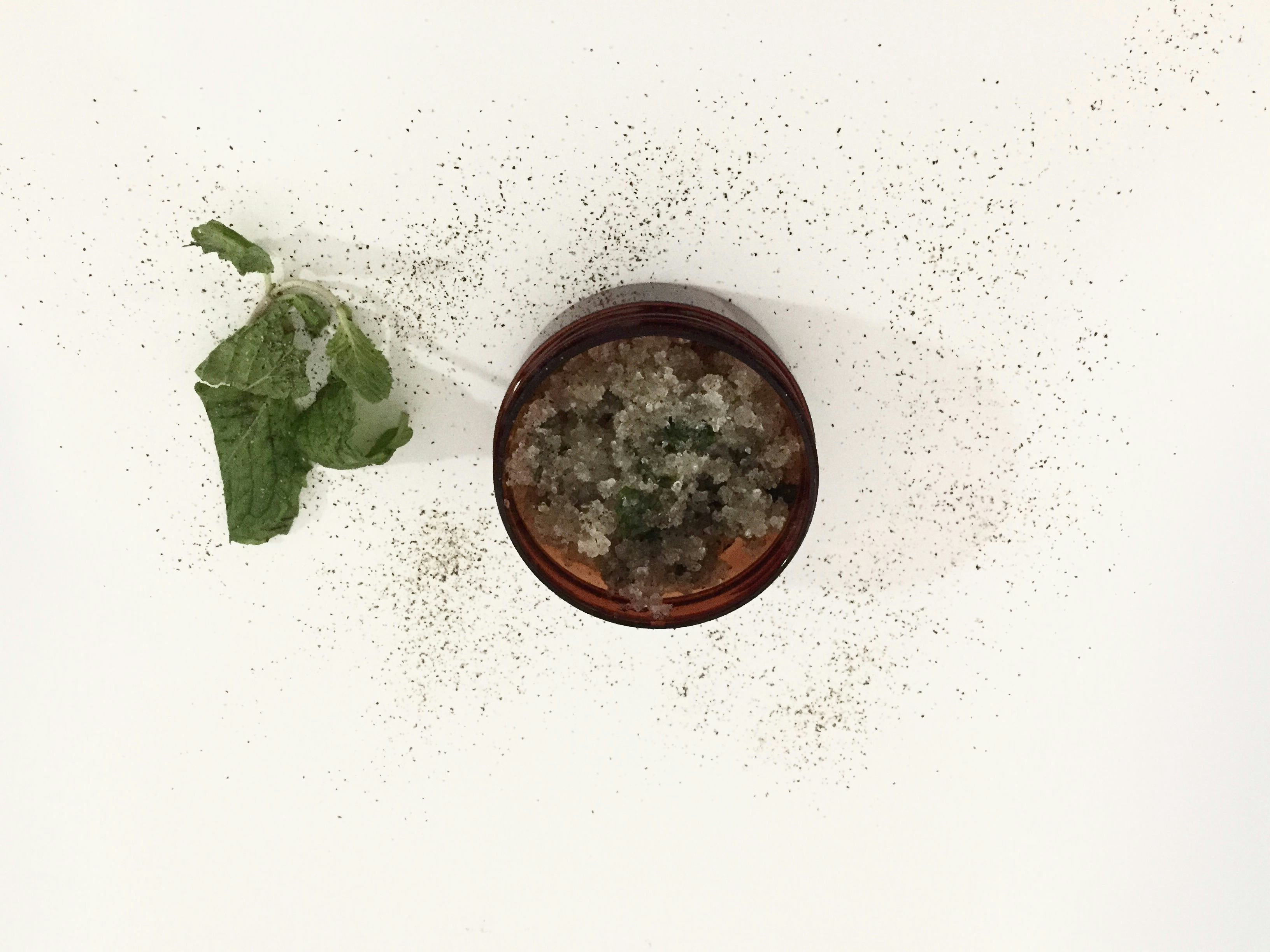 7 Ways To Use Fresh Mint For A Refreshing Beauty Routine — PHOTOS
