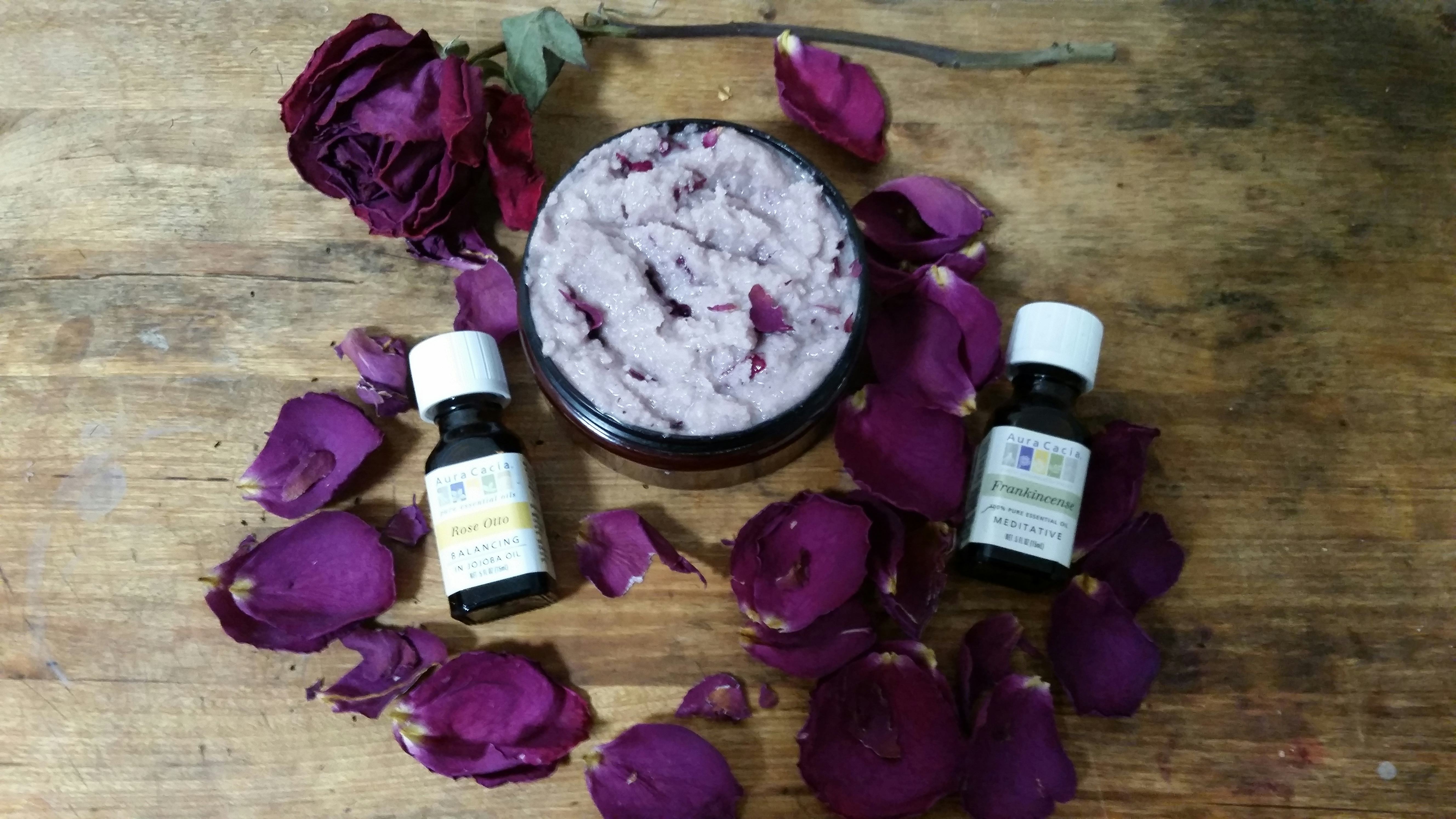 How To Use Dried Flowers For Hair, Skin, & Other Pretty DIY Beauty Recipes