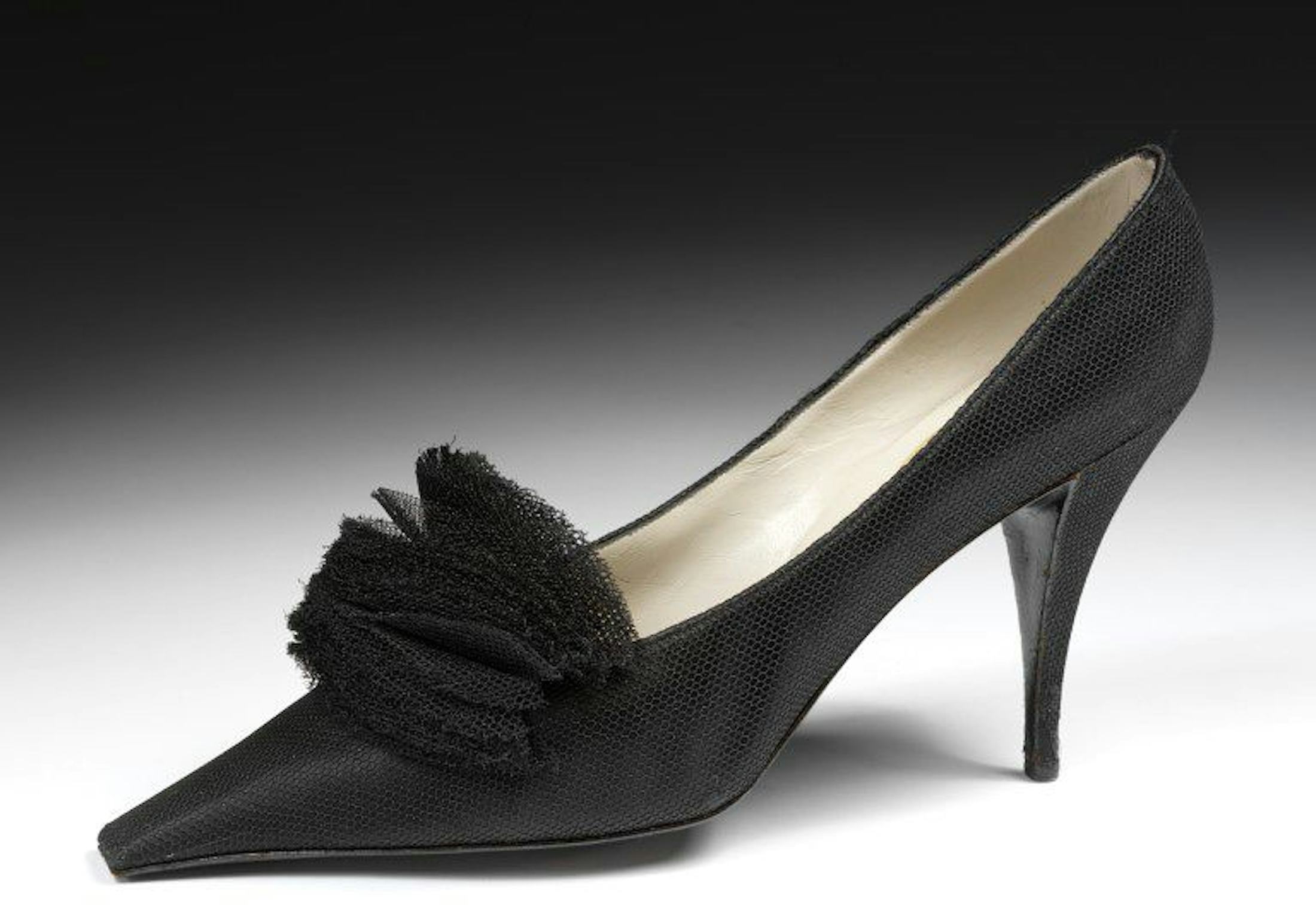 A Short History Of High Heels, From Ancient Greece To Carrie Bradshaw