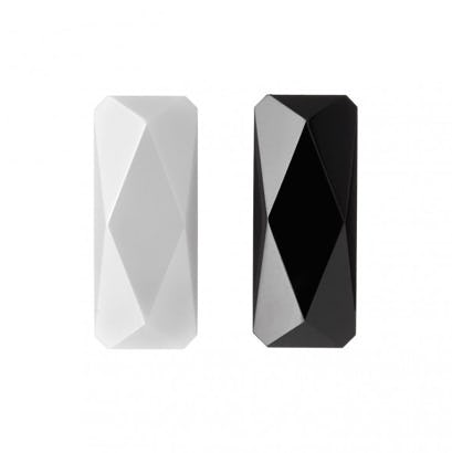 9 Wearable Tech Jewelry Pieces We're Excited About, From Purse Stereos ...