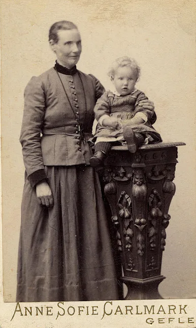 12 Crazy Old Baby Names In History, Because You Should Just Be Glad You ...