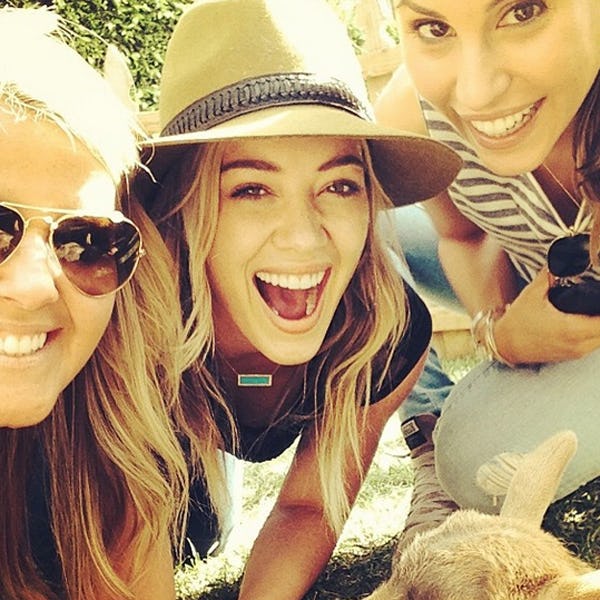 8 Hilary Duff Instagram Photos That Are Basically A How-To Guide For ...