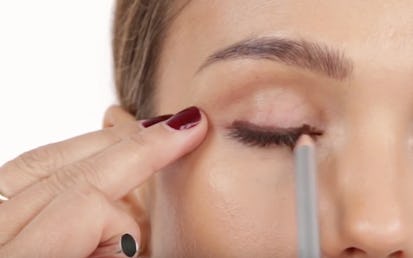 This Jessica Alba Smoky Eye Tutorial With Honest Beauty Products Is So ...