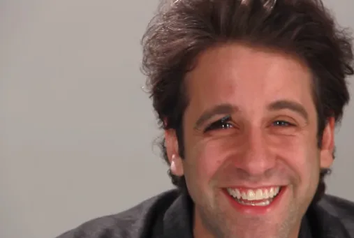 Guys Try On Fake Eyelashes, And The Hilarious Results Range From Epic ...