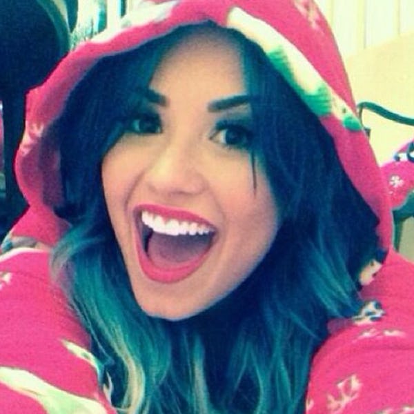 10 Drastic Demi Lovato Beauty Looks That Prove She's Got The Most Fun ...