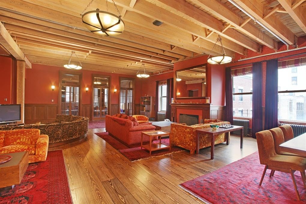 Pictures of Taylor Swift's NYC Apartment Will Make You Want to Come ...