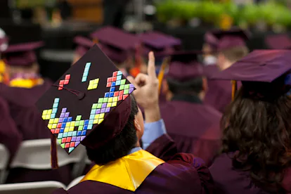 14 Creative Mortarboard Designs, Because You Only Get to Do This A ...