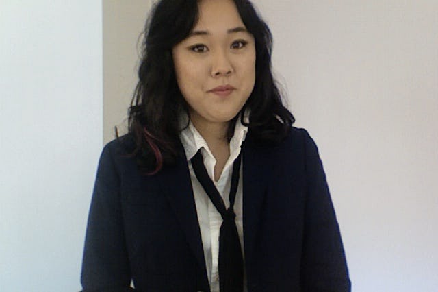 A Clara-Inspired Smoky Eye Makeup Tutorial That Even The Doctor Wouldn ...