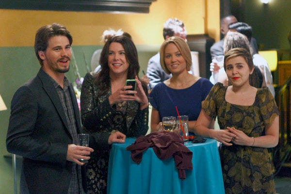 Jason Ritter Talks 'Parenthood' Cast Closeness & His TV Family's ...