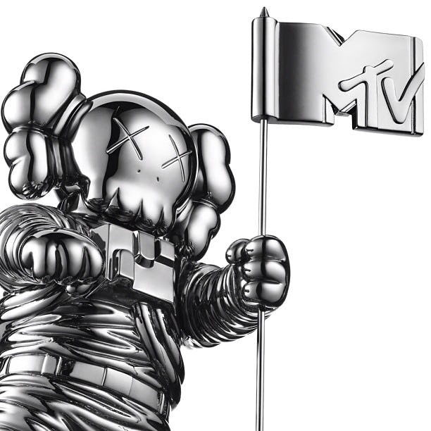 Why Is The VMA Statue Is a Moonman? (Besides The Fact That Golden Bald ...