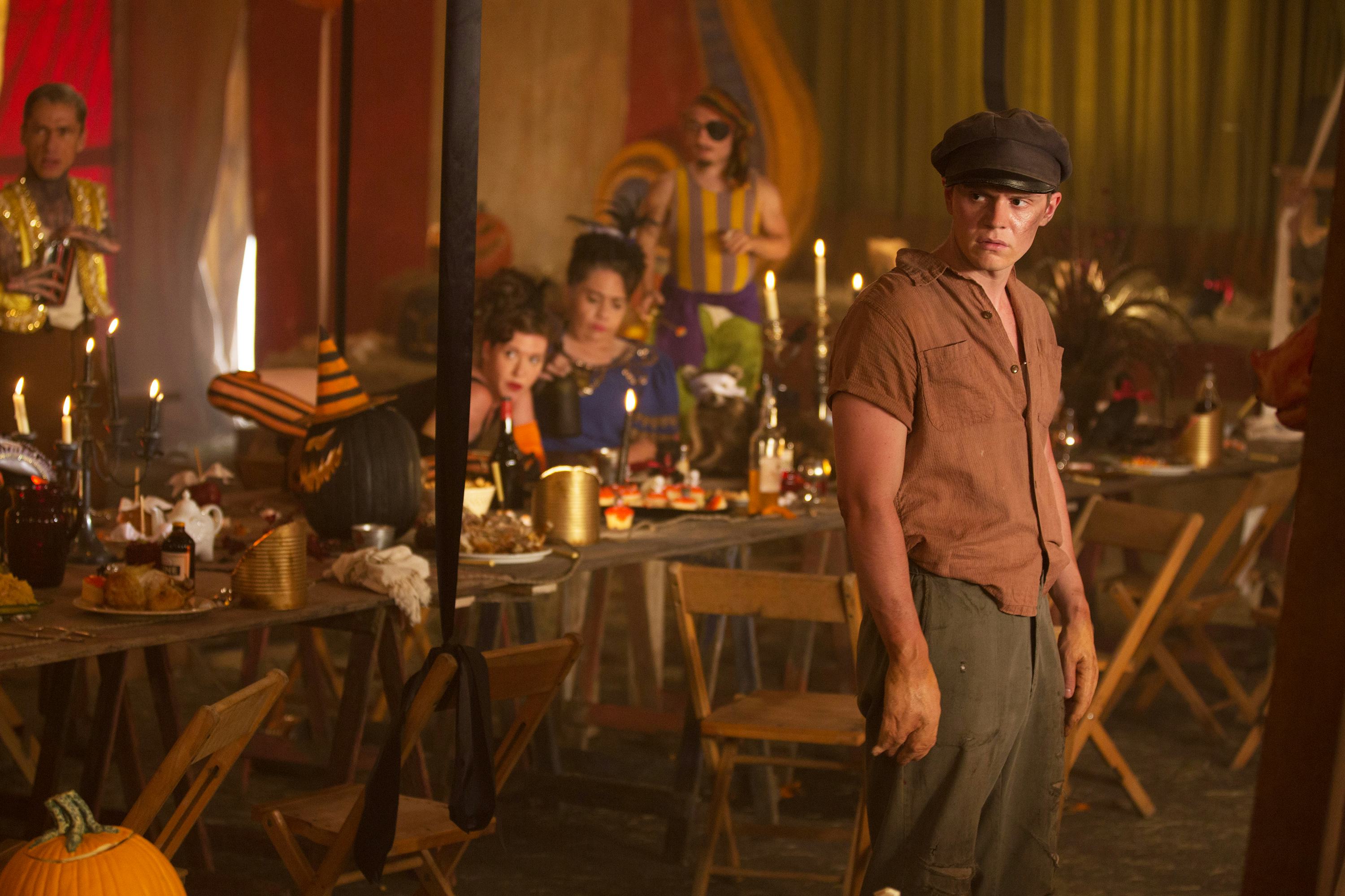 7 Easy 'AHS: Freak Show' Costumes & 6 Ones To Avoid At All Costs