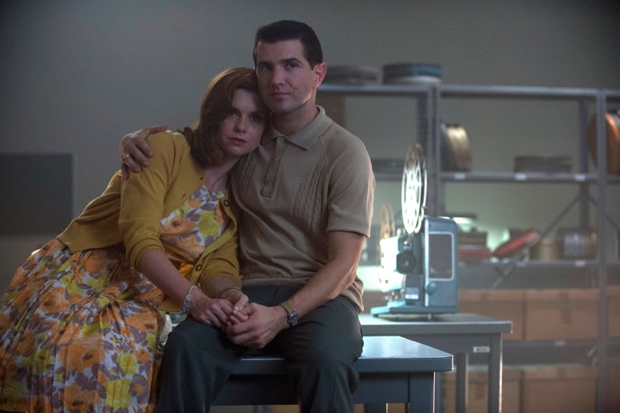 Gus & Betty Grissom Have The Best 'Astronaut Wives Club' Marriage ...