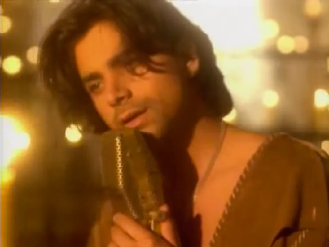 17 Unforgettable Uncle Jesse Outfits From 'Full House' That Prove John ...