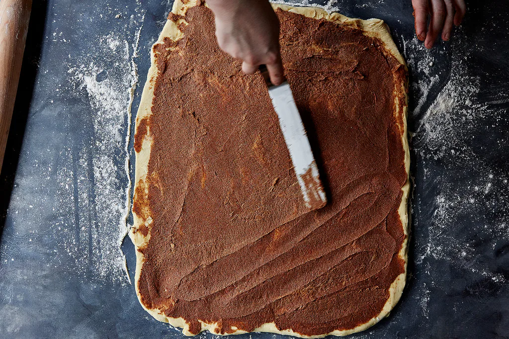 A Cinnamon Roll Recipe That Is Probably The Single Greatest Thing You ...