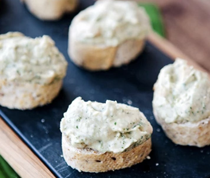 12 Cracker Topping Ideas That Will Make You Feel Extra Fancy