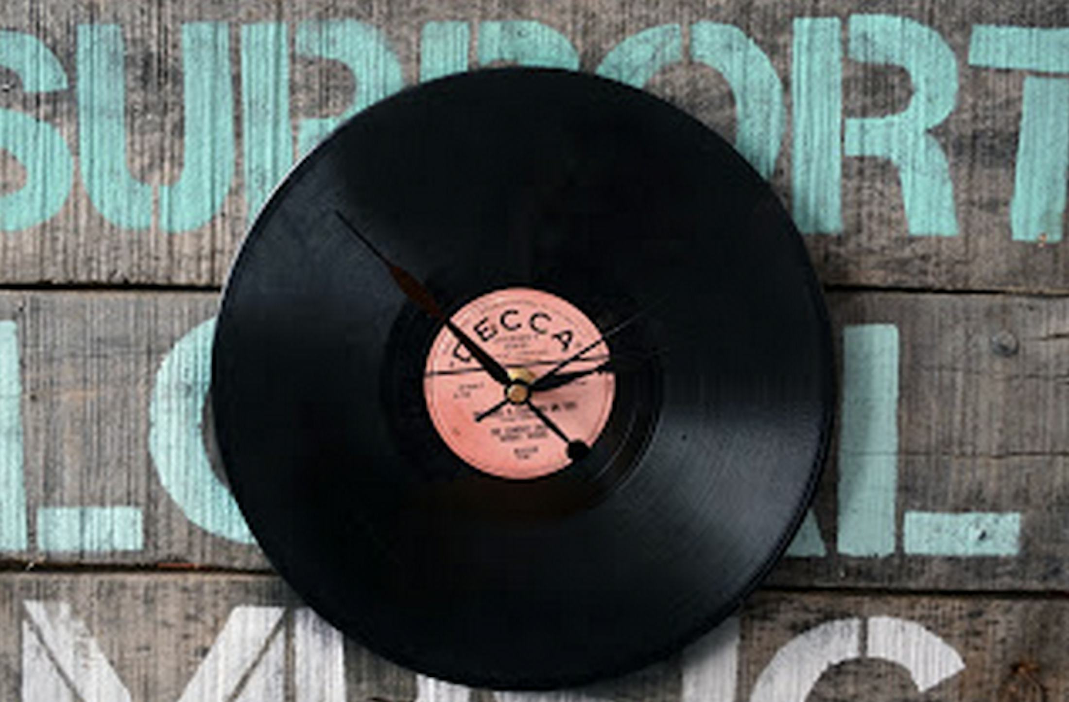 10 DIY Dorm Room Decorating Ideas You Won’t Want To Miss