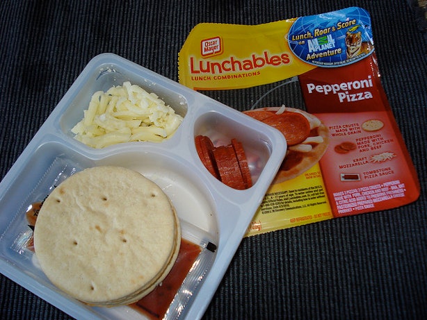 15 '90s Snack Foods That You Wish Were Still In Your Lunch Box, Even ...