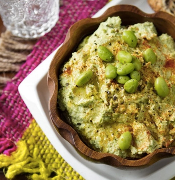 12 Cracker Topping Ideas That Will Make You Feel Extra Fancy