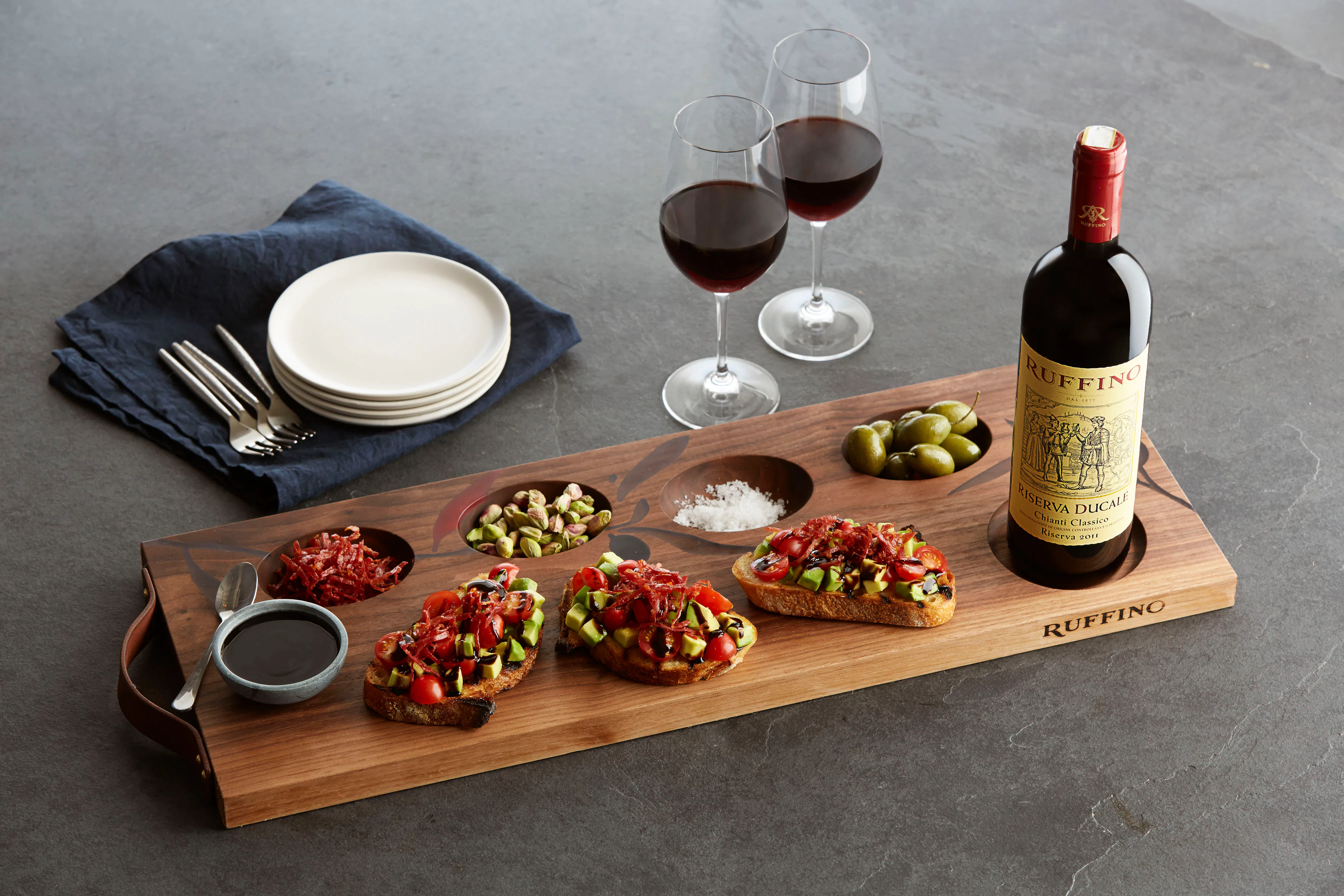 25 Food Gifts And Ideas That Are Perfect For People Who Love To Eat