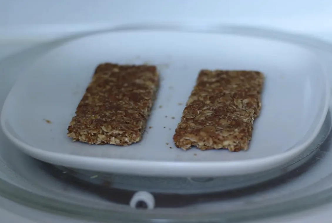Office Food Hacks That Will Transform Your Sad, Pathetic Desk Lunch ...