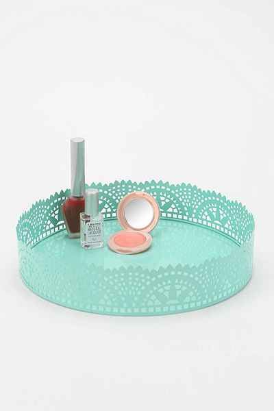 8 Pretty Makeup Organizer Ideas To Get You And Your Bathroom Looking ...