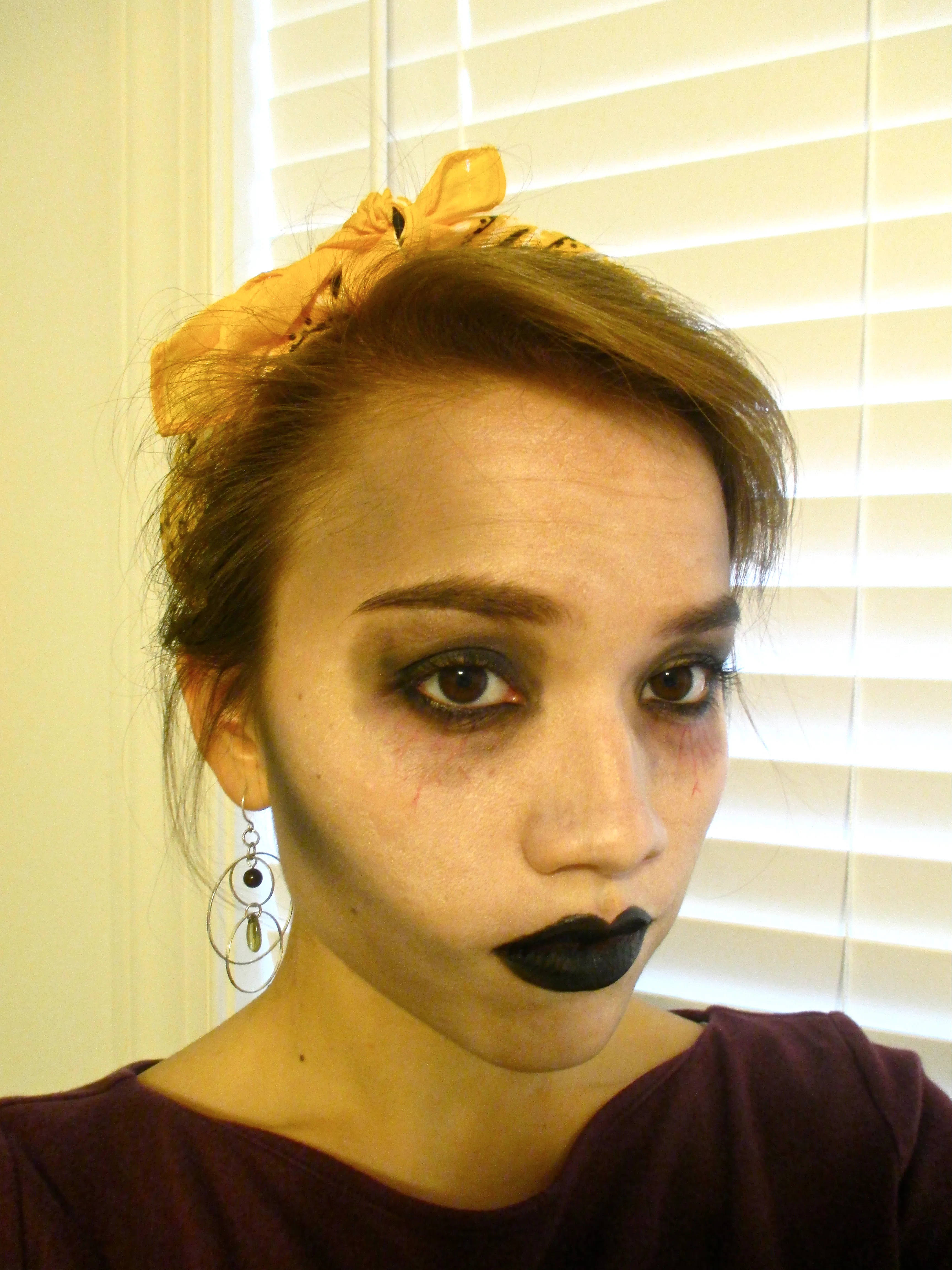 Zombie Halloween Costume Variations For Easy Extra Touches That'll Take ...