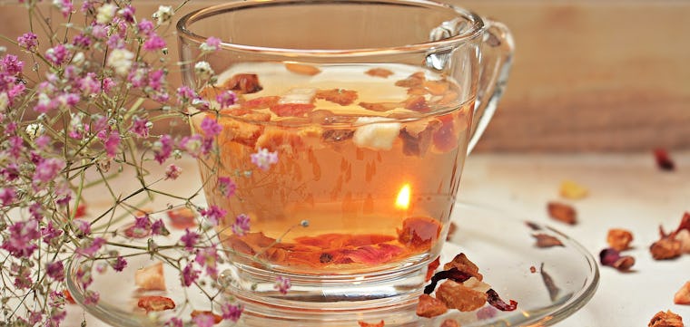 7 Ways To Use Tea To Improve Your Skin & Hair