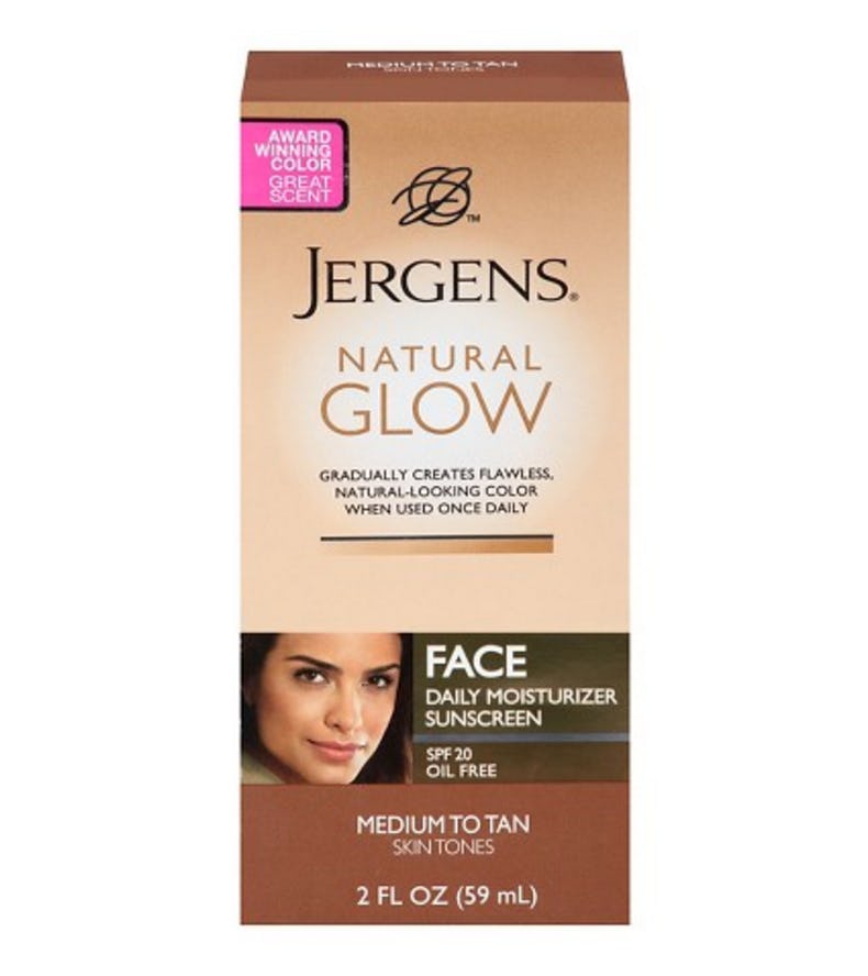 8 Tips For Self-Tanning Your Face So Your Glow Looks Totally Natural