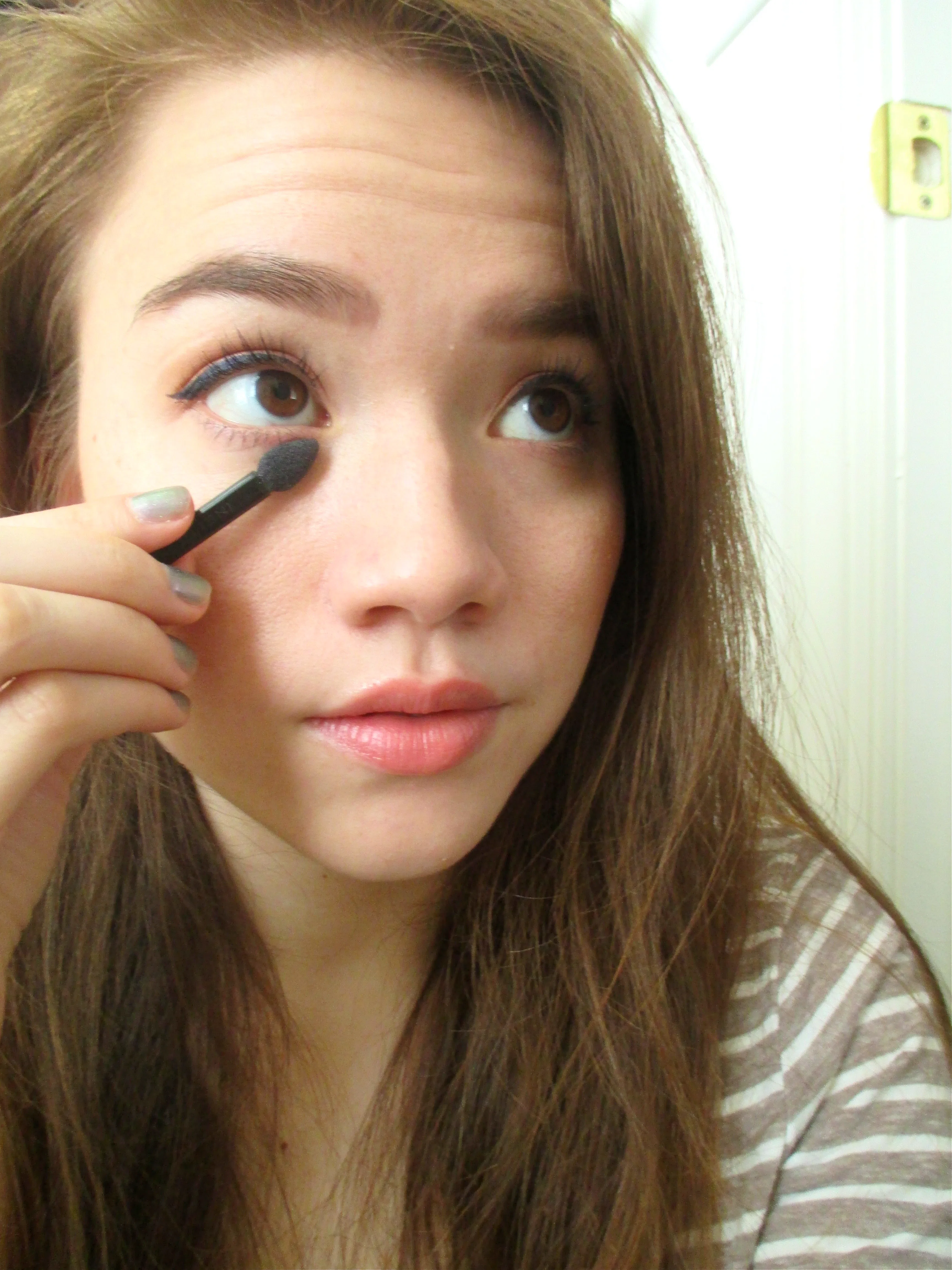 4 Sponge-Tip Applicator Uses Besides Applying Eyeshadow, Because Nobody ...