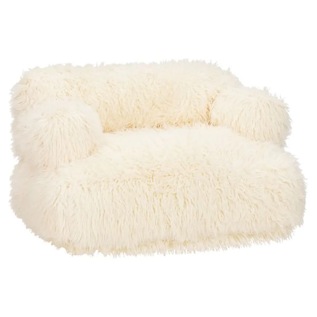 15 Faux Fur Home Decor Ideas To Make Your Space Feel Ultra Luxurious