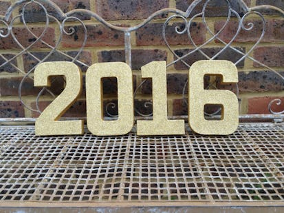 15 Prom Party Decorations That Will Guarantee Your Prom Photos Are The ...