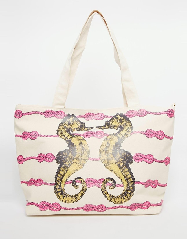 21 Cute Beach Bags To Carry All Your Swimsuit & Sunscreen Essentials In